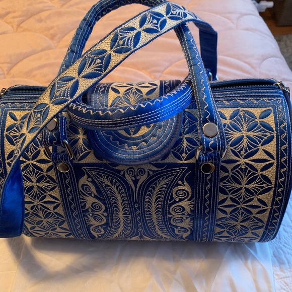 Banda Bags | Bags | Bandabags Aman Barrel Bag | Poshmark